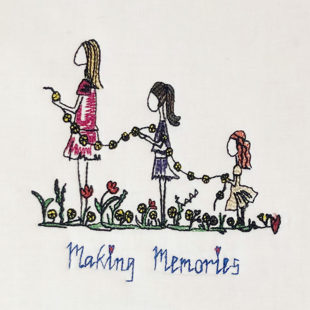 Forever Mine Collection - 3 Girls Daisy Chain – picturestitch